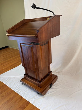 Counselor Lift™ - Height Adjustable Lectern